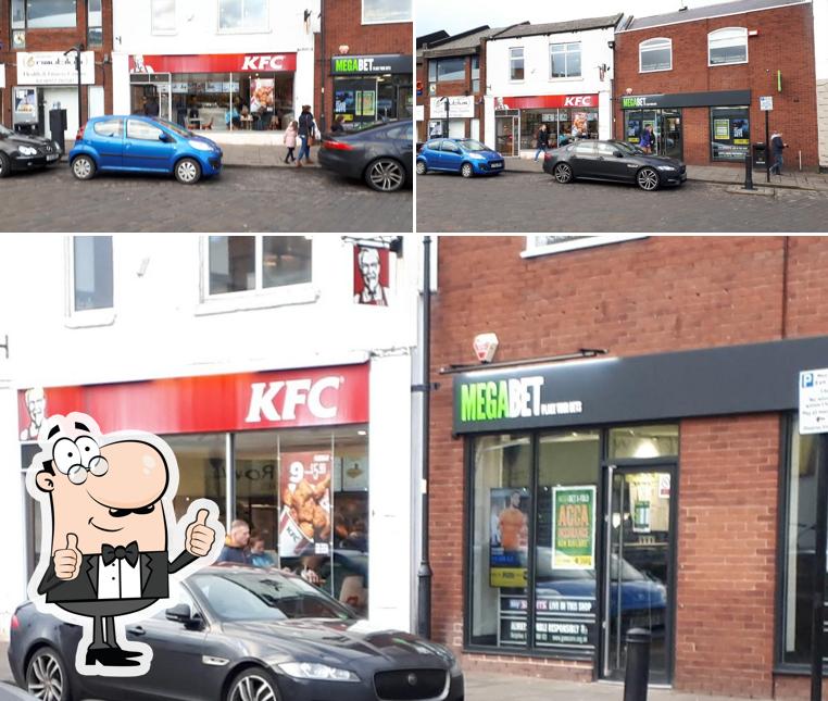 KFC Pontefract, 8 Cornmarket in Pontefract - Restaurant menu and reviews