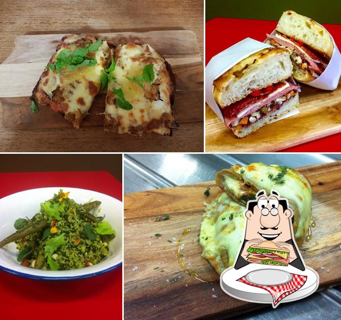 Martinelli Pizza Bar, Trinity Beach - Restaurant menu, prices and reviews
