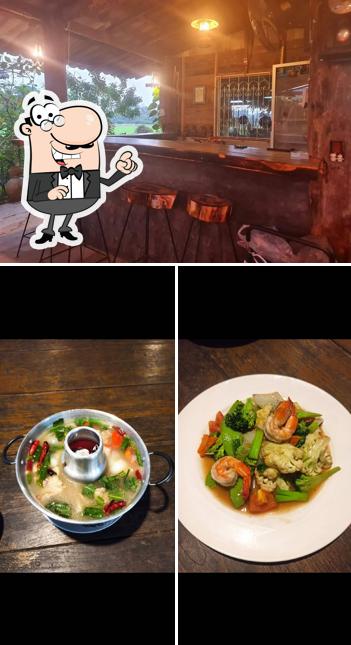 หลังบ้านวินเทจ อาหาร&เครื่องดื่ม restaurant, Pong Tam - Restaurant reviews