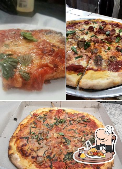 Di Fara Pizza, 1424 Avenue J in New York City - Restaurant menu and reviews