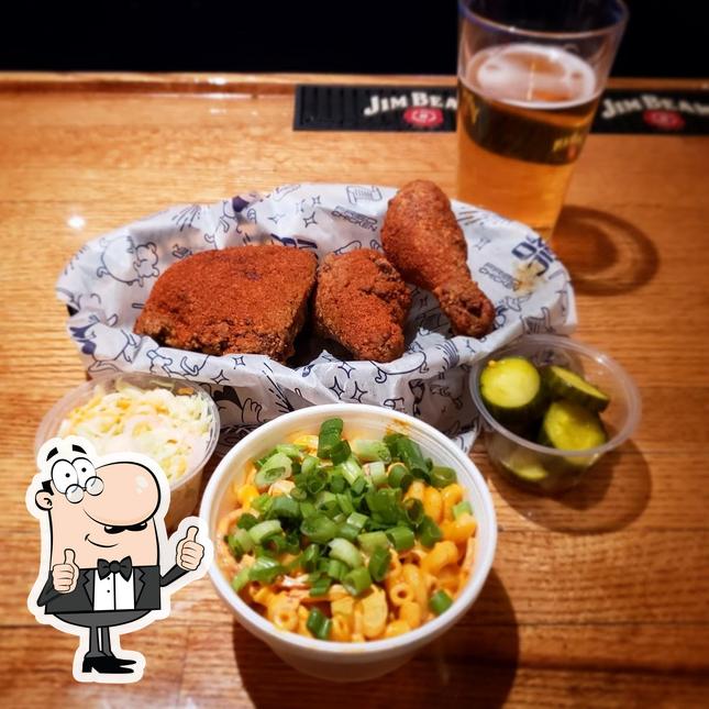 Magic Bird Fried Chicken in Winnipeg - Fast food menu and reviews