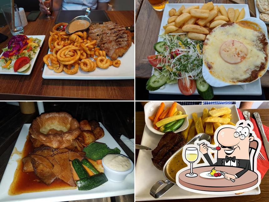 The Pheasant Inn & Restaurant Heathrow (over 18s only), 98 W End Ln in ...