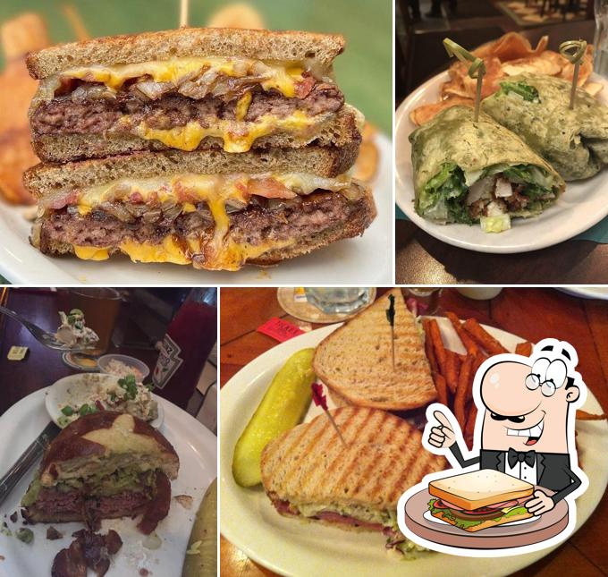 Cloverleaf Tavern in Caldwell - Restaurant menu and reviews