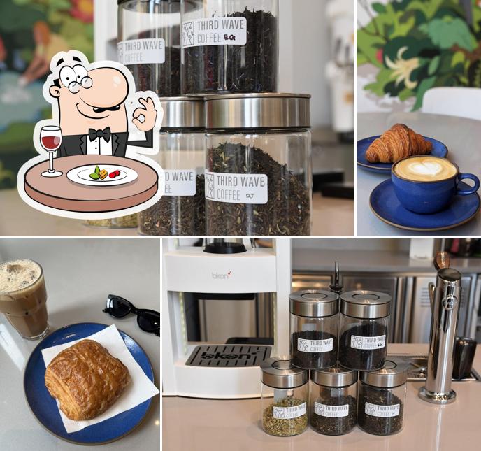 Third Wave Coffee Inc., Toronto - Restaurant menu, prices and reviews