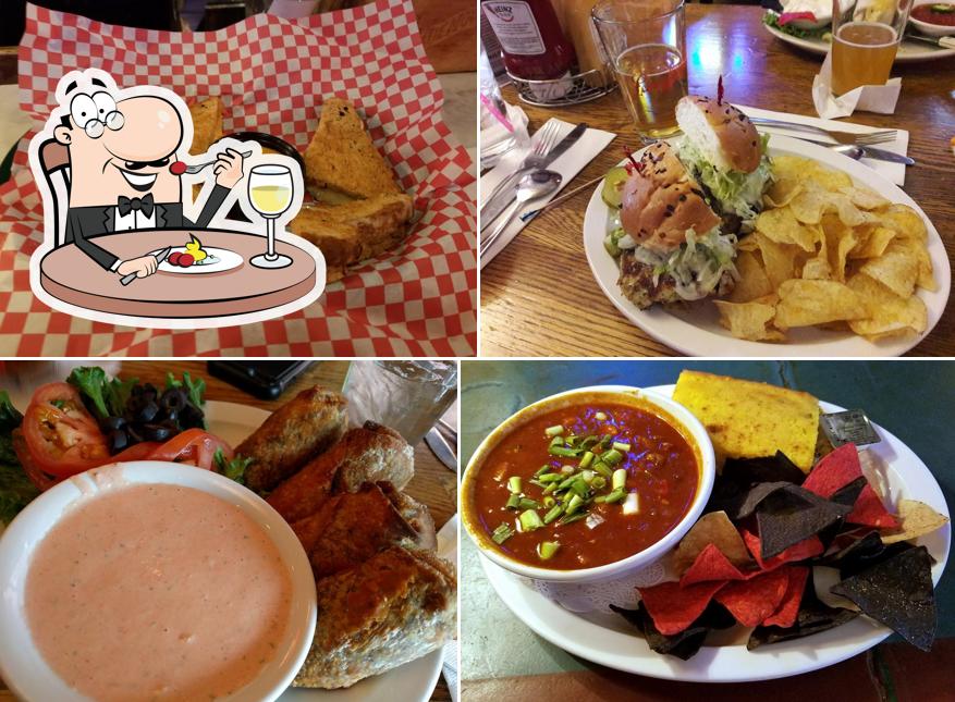The Loon Cafe, Minneapolis - Restaurant menu, prices and reviews