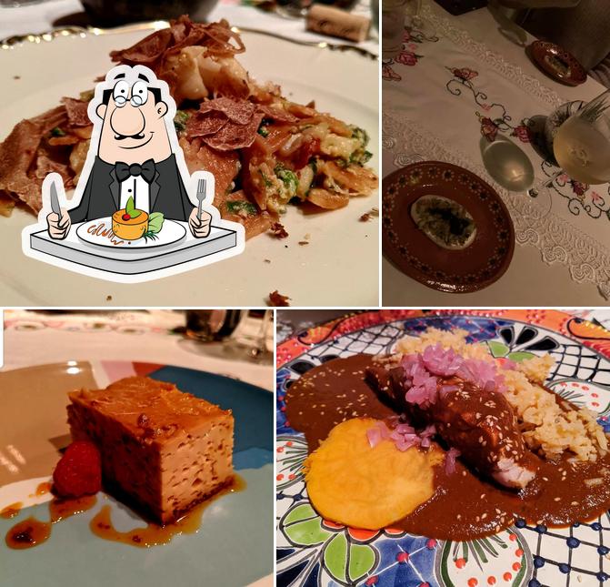 Revolver Taco Lounge, 211 S Akard St Space 106 in Dallas - Restaurant ...