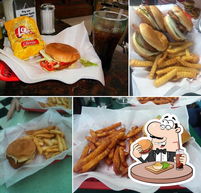 Borroum's Drug Store in Corinth - Restaurant menu and reviews