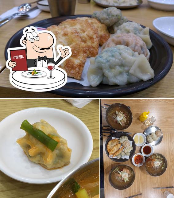 Bukchon Son Mandu Songdo Triple Street restaurant, Incheon - Restaurant ...