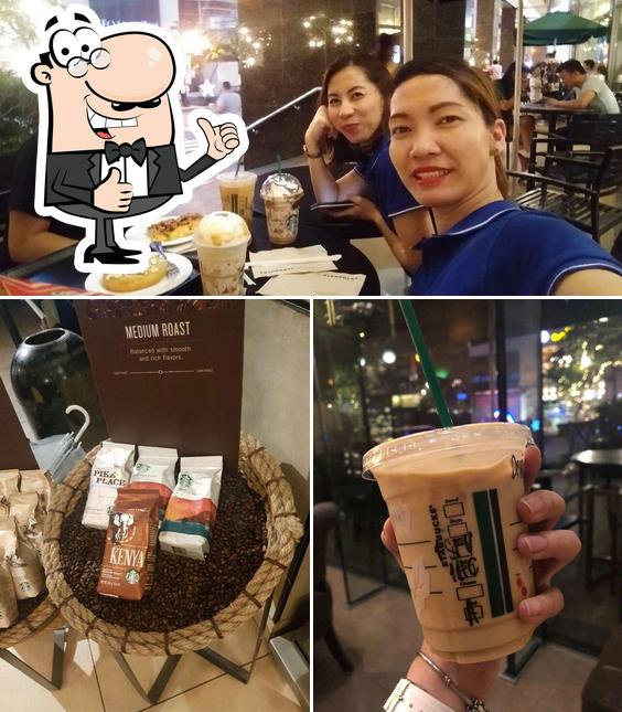 Starbucks Reserve desserts, Taguig, Forbes Town Center 8 Forbestown ...