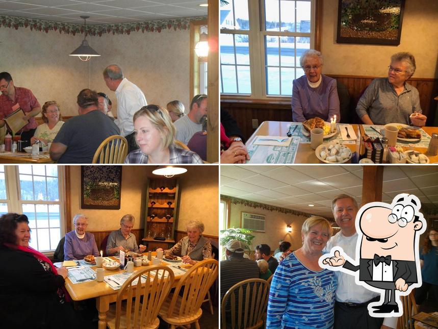 Happy Corner Cafe, Pittsburg - Restaurant menu, prices and reviews