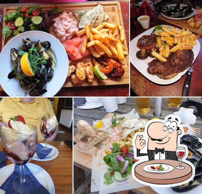 Best pubs & bars in Looe, winter 2024 - Restaurant Guru