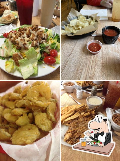 Sidekicks, 903 N Texas St in Emory - Restaurant reviews
