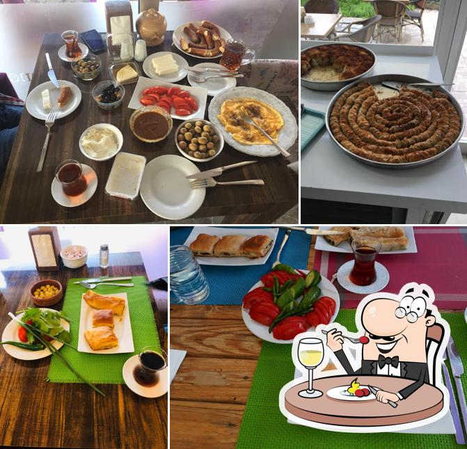 Menekşe Börek Salonu, Antalya - Restaurant reviews