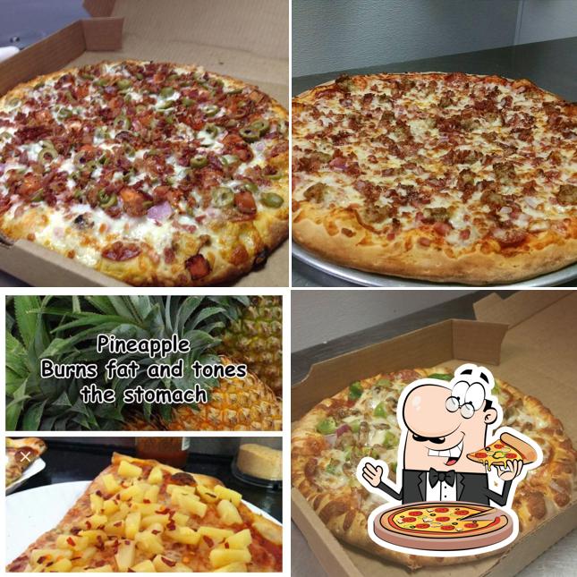The Red Star Pizza Company, 107 N. Chestnut St. in Seymour - Restaurant ...