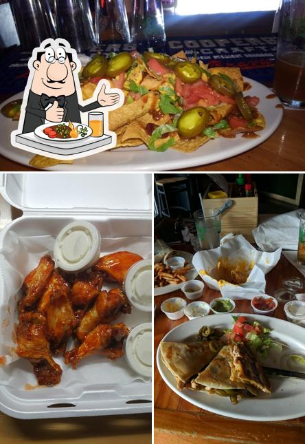 Tailgate Sports Bar & Grill in Savannah - Restaurant menu and reviews