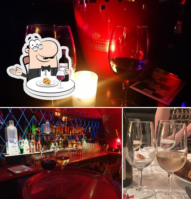 Castel club, Paris, 15 Rue Princesse - Restaurant reviews