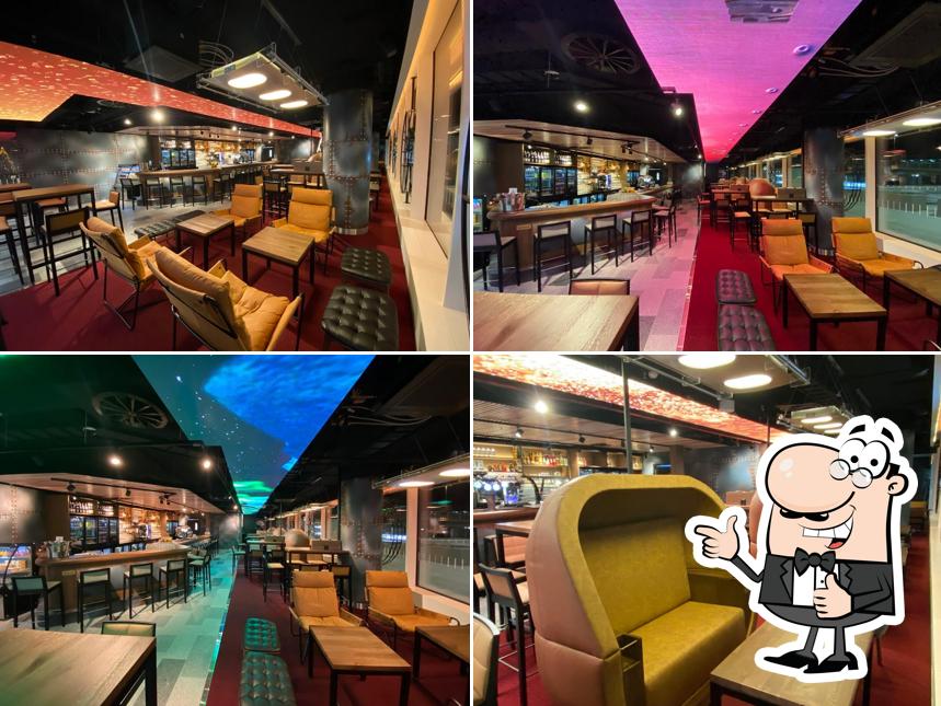 Runway Bar, Vantaa - Restaurant reviews