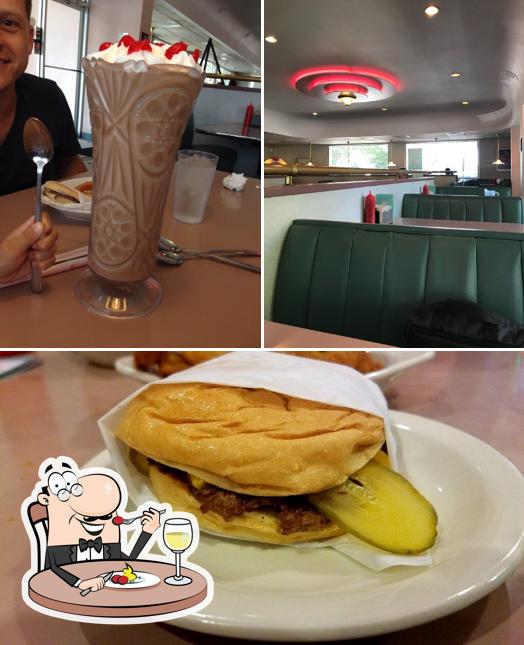 Winstead's Steakburgers, Kansas City - Restaurant menu, prices and reviews