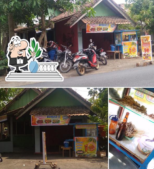 Angkringan BERKAD BK-6 cafe, Indonesia - Restaurant reviews