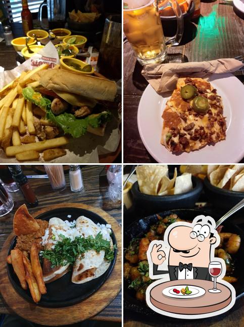 El Papalote restaurant, Ciudad Apodaca, Carr. Monterrey - Nuevo Laredo ...