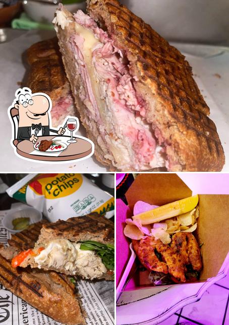 The Looking Glass Cafe, Kingston - Restaurant menu, prices and reviews