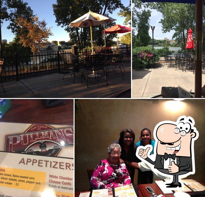 Pizzería Pullmans At Trolley Square, Appleton - Opiniones del restaurante