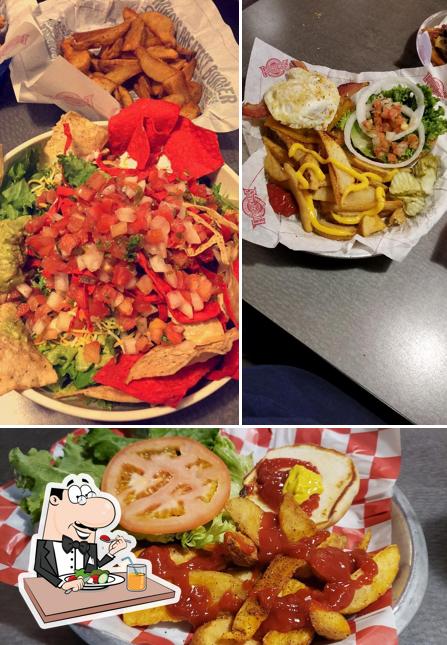 Fuddruckers in Hummelstown - Restaurant menu and reviews