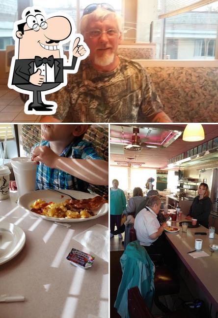 Colonial Diner, Cobleskill - Restaurant menu, prices and reviews
