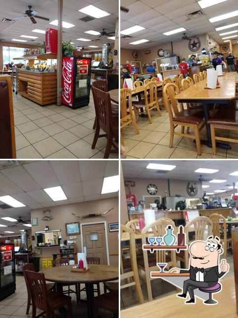 Splendora Cafe & BBQ in New Caney - Restaurant reviews