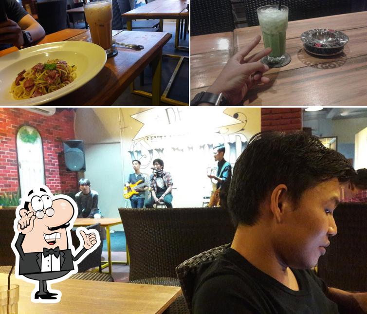 Oxford Vape corner cafe, Makassar - Restaurant reviews