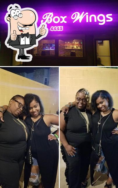 Buzz Box Wings, Gary - Restaurant menu, prices and reviews