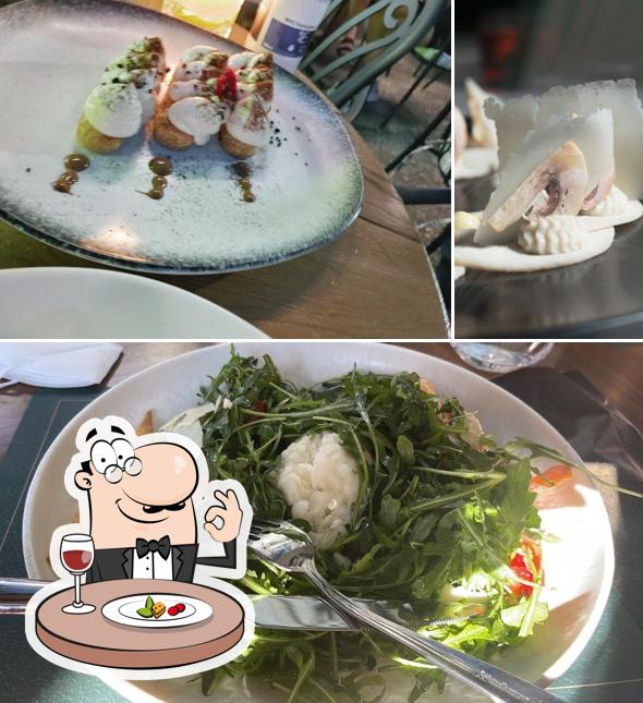 Nuéra, Glyfada - Restaurant menu, prices and reviews