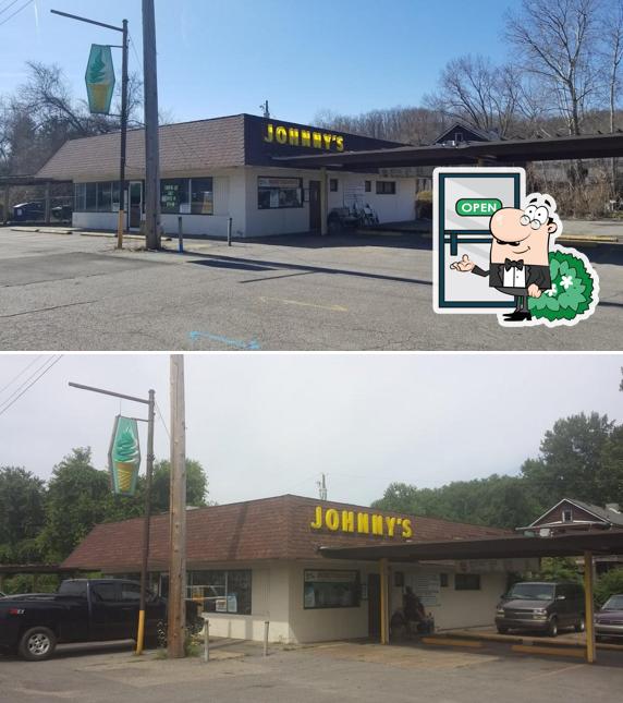 Johnny's Drive-In, West Elizabeth - Restaurant menu, prices and reviews