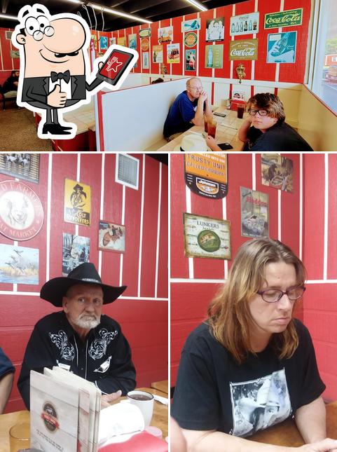 Porky Barn, Geneva - Restaurant menu, prices and reviews