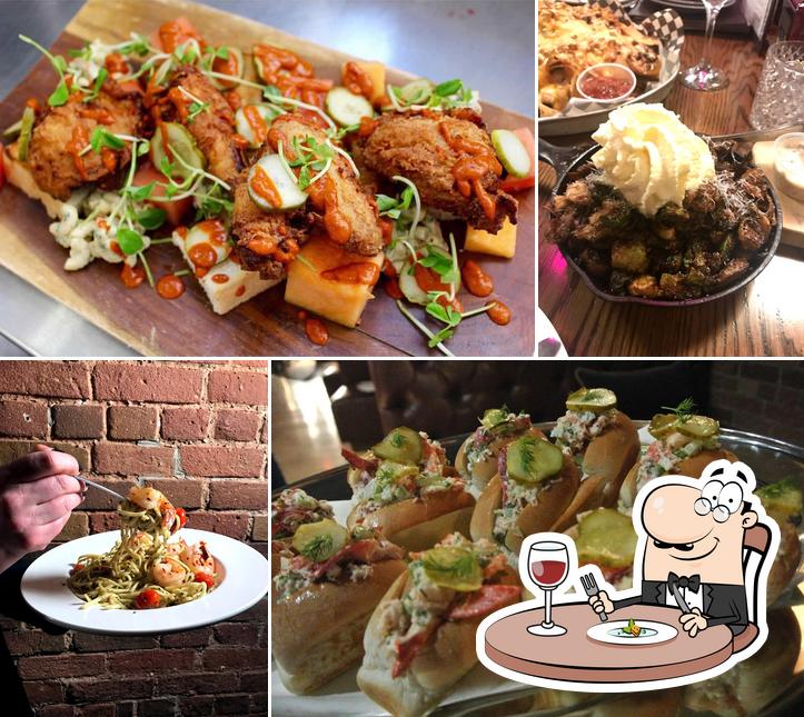 CC Lounge and Whisky Bar, Toronto - Restaurant menu, prices and reviews