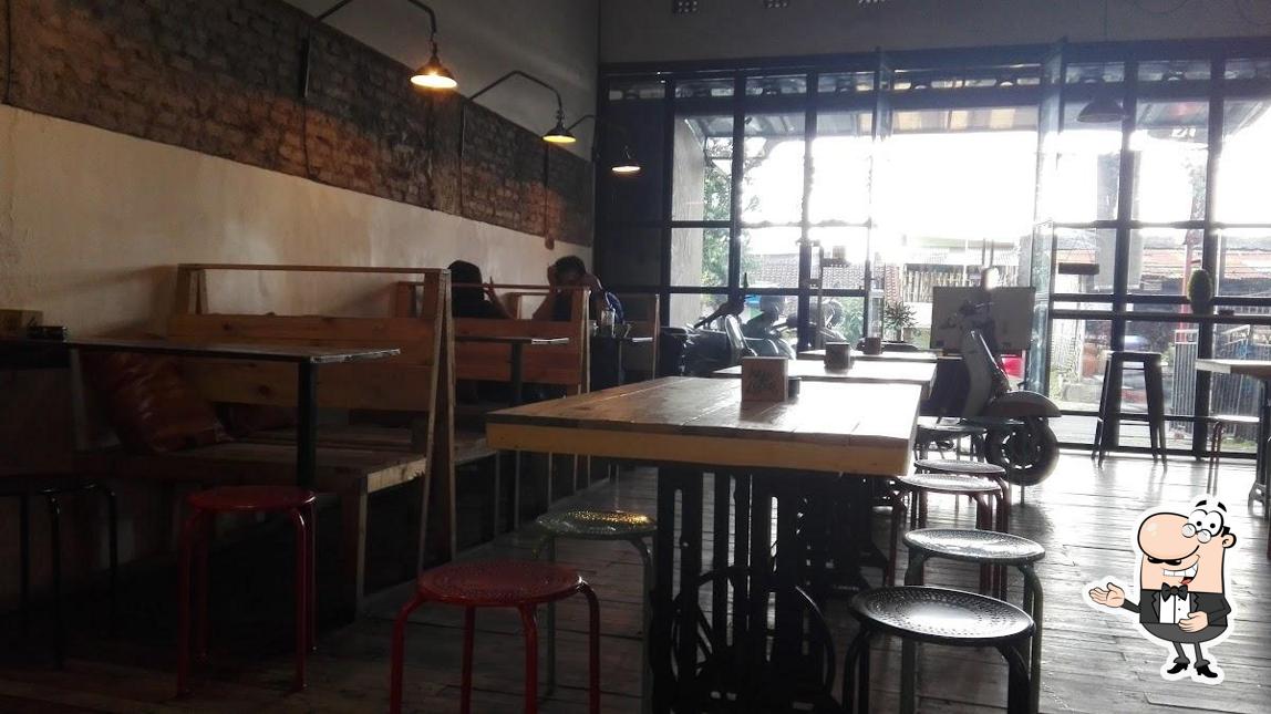 Kopi Letek cafe, Malang, Jalan Sudimoro - Restaurant reviews