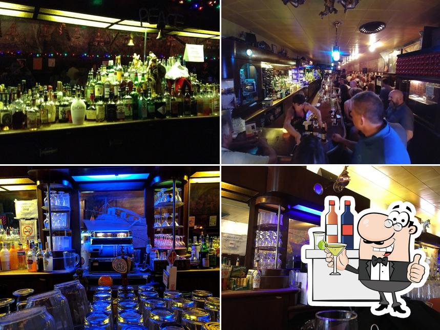 Simon's Tavern, Chicago, Berwyn - Restaurant menu, prices and reviews