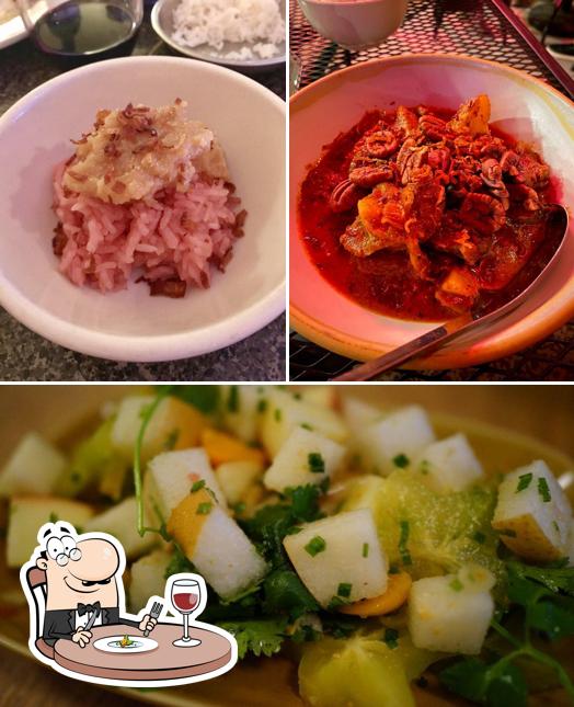 Talat Market, 112 Ormond St SE in Atlanta - Restaurant menu and reviews