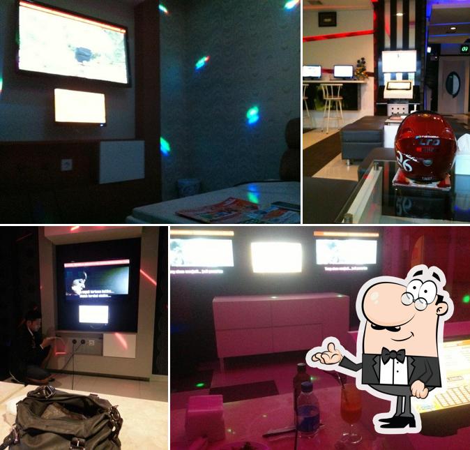 Top 7 restaurants with karaoke in Batam, october 2025 - Restaurant Guru