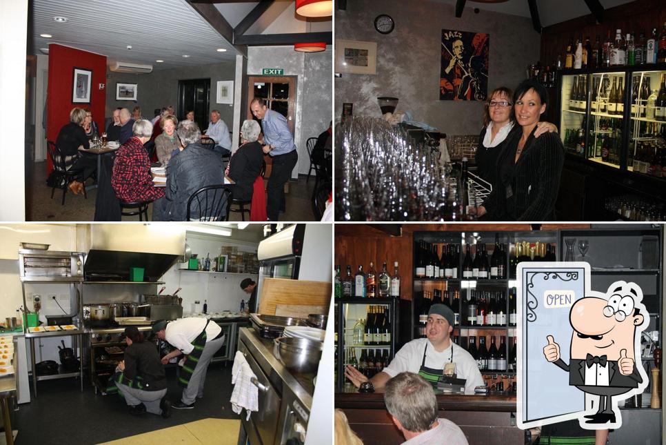 Feast Bar & Dining in Cromwell