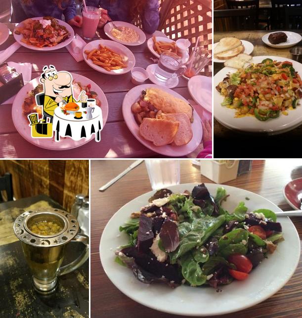 Redwood Cafe in Cotati - Restaurant menu and reviews