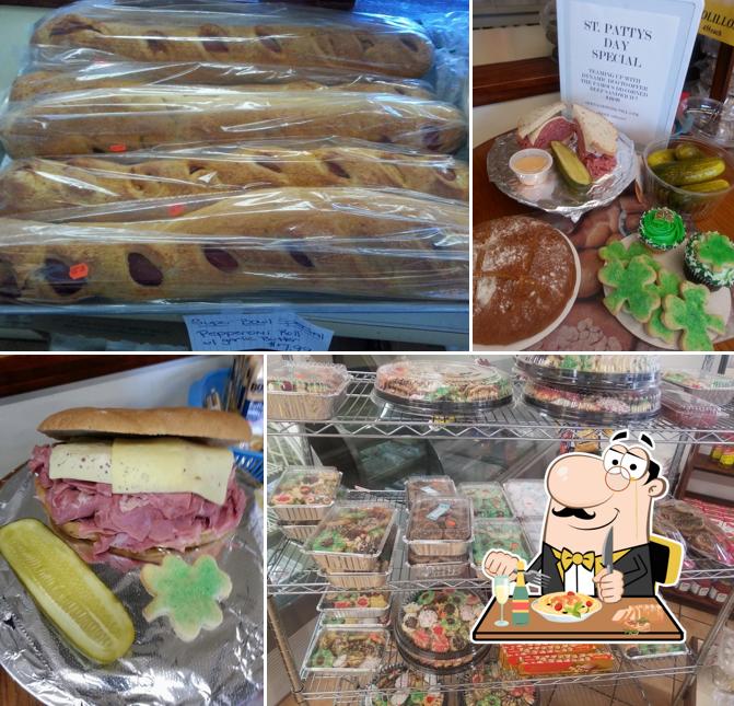 T & T Bakery/Deli, Painesville - Restaurant menu, prices and reviews