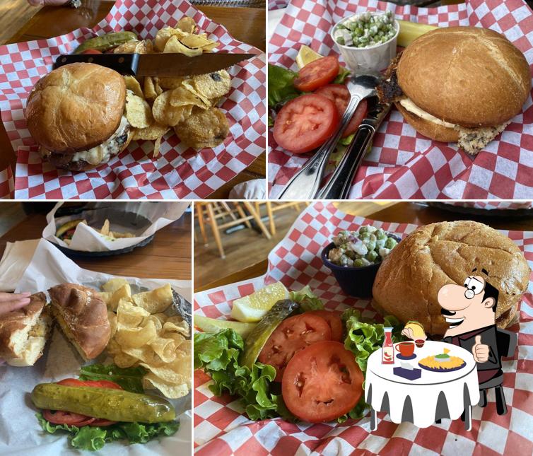 Warren House Pub, Cannon Beach - Restaurant menu, prices and reviews