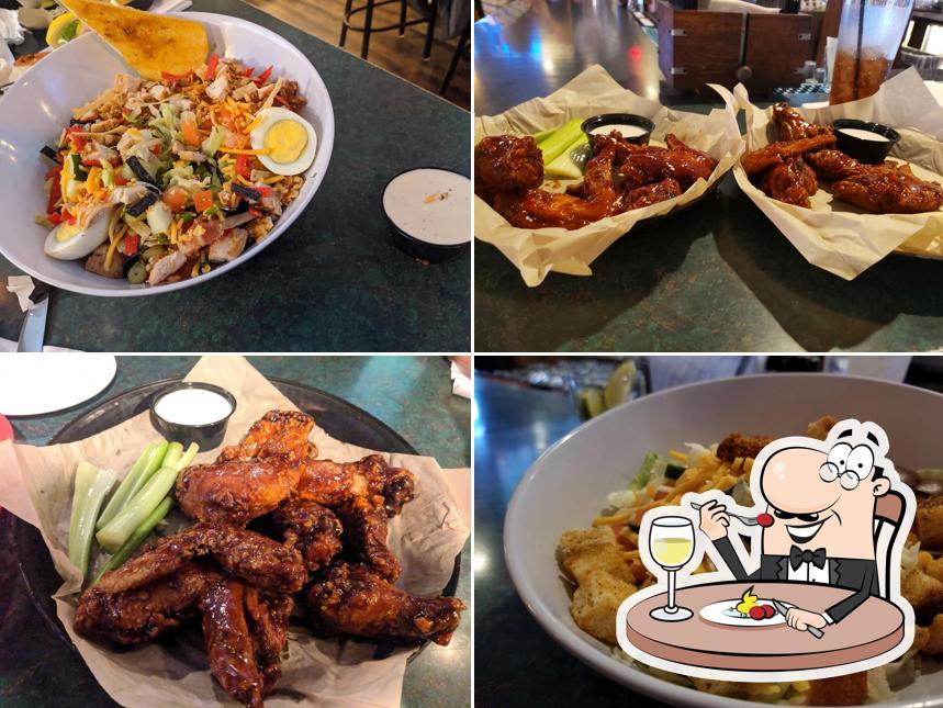 JT's Porch Saloon & Eatery, Lombard - Restaurant menu, prices and reviews