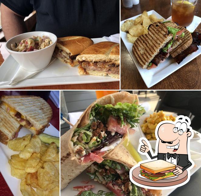 Friendly Fox, Fort Wayne - Restaurant menu, prices and reviews