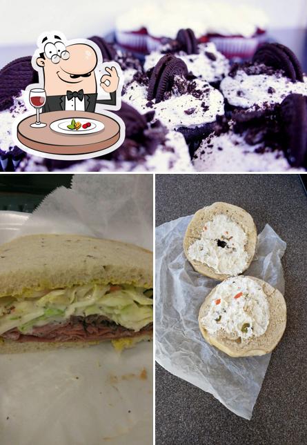 Royal Bagel Bakery & Deli in Germantown - Restaurant menu and reviews