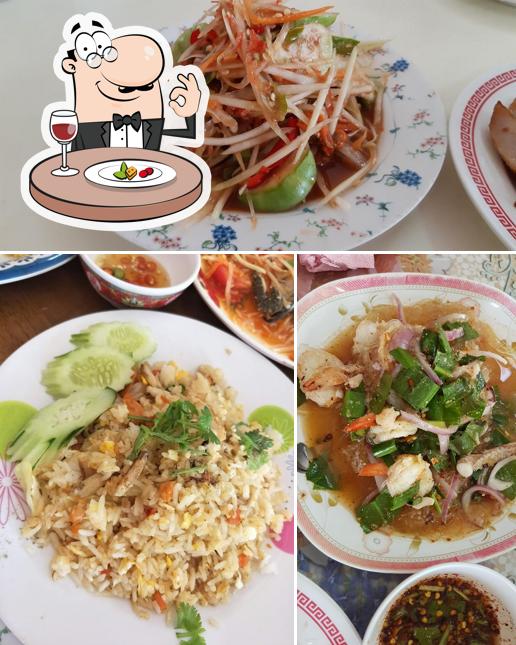 Isan Kobori Sangdaw Restaurant, Huai Kapi - Restaurant reviews