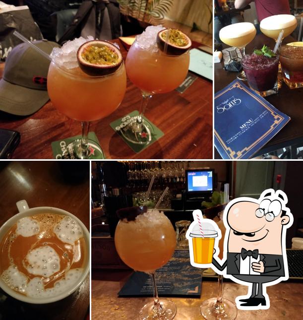 Sams Bar, 35/36 Dawson St in Dublin - Restaurant menu and reviews