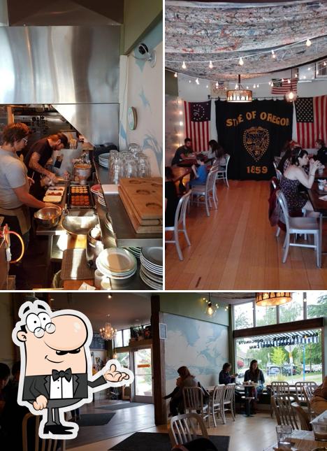 Pip's Original Doughnuts & Chai in Portland - Restaurant menu and reviews
