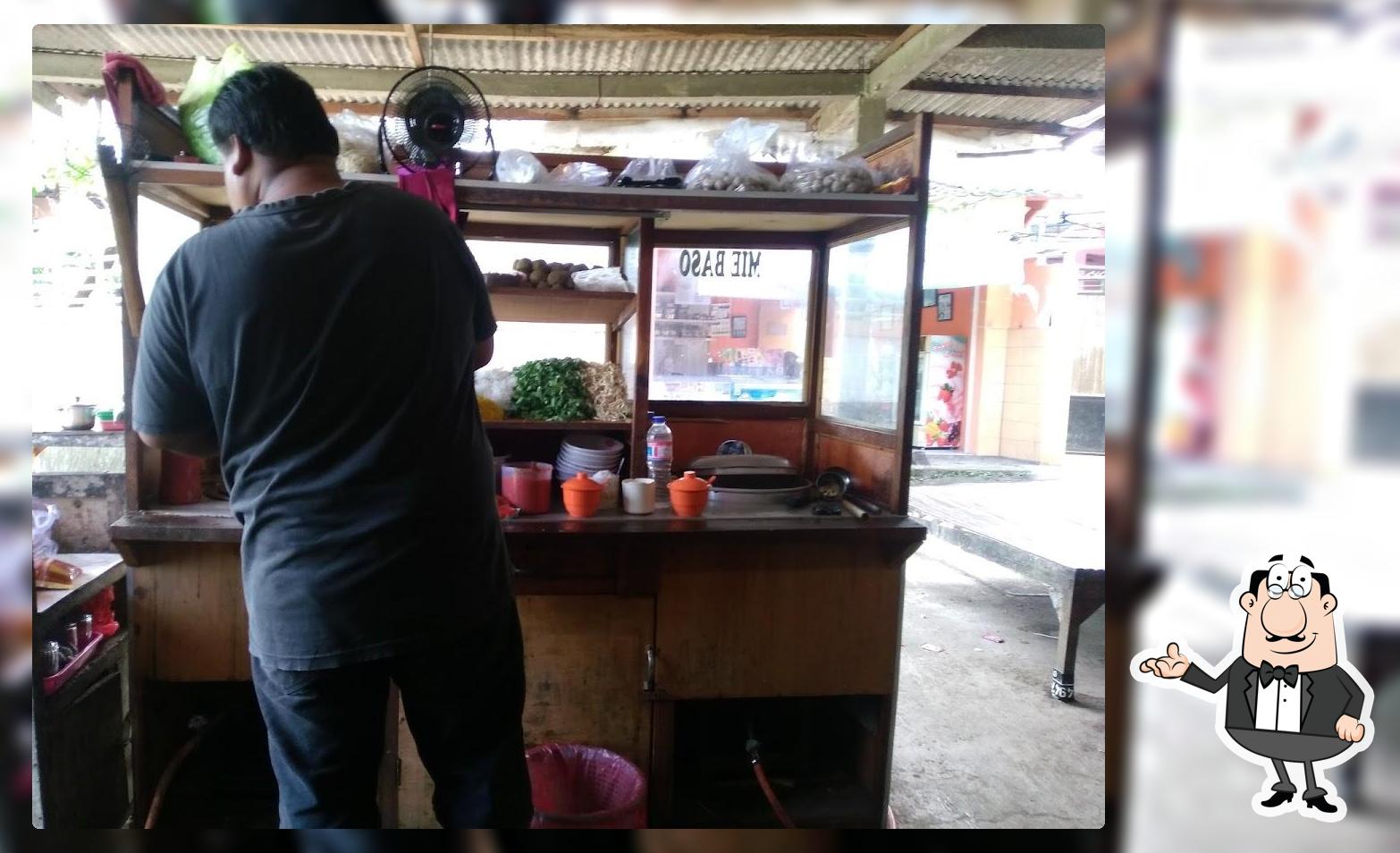 Café Mie Ayam Baso Mas Bombom, Cilember - Opiniones del restaurante